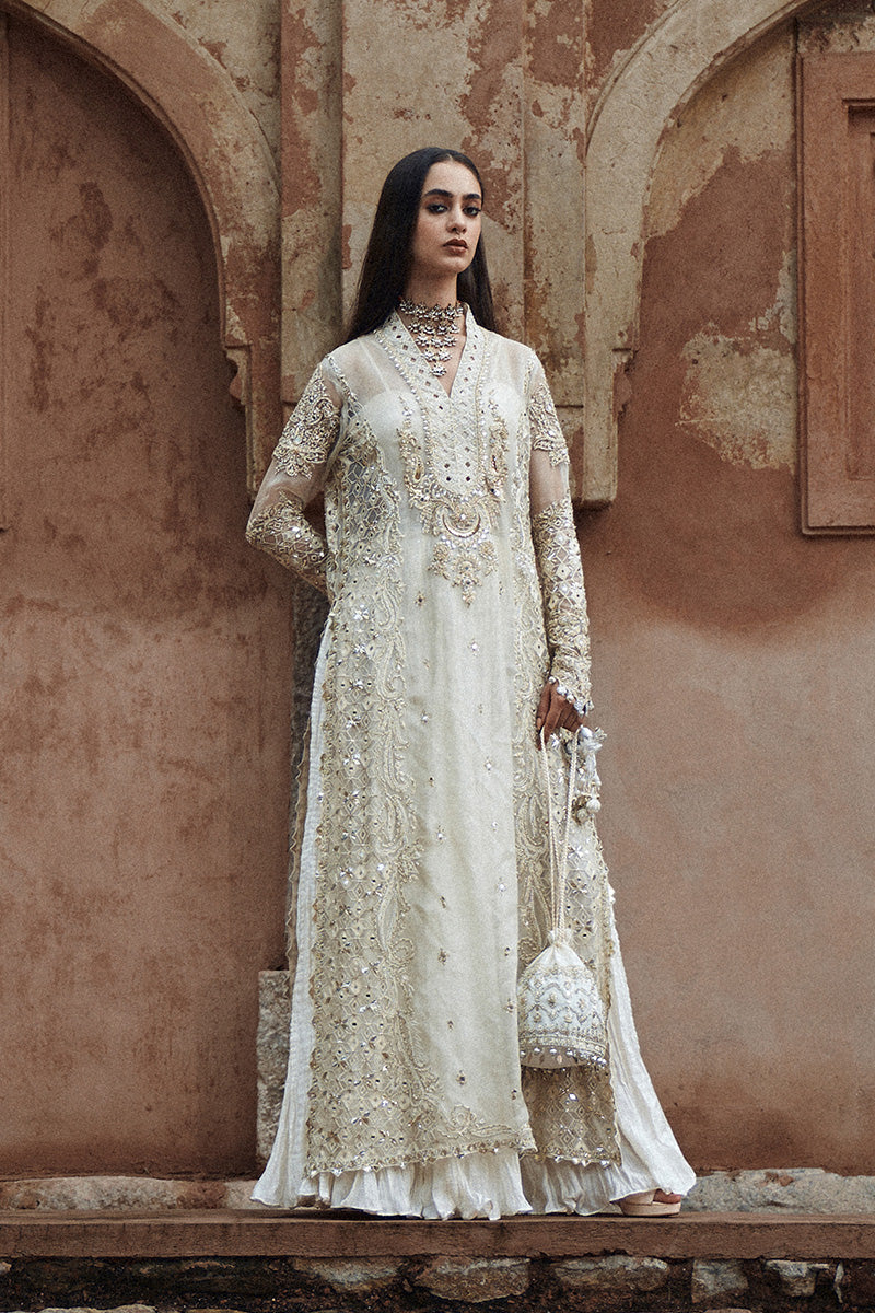 Tara – Sumaira Khanani