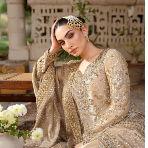 Sumaira Khanani : Luxury with flattering cuts